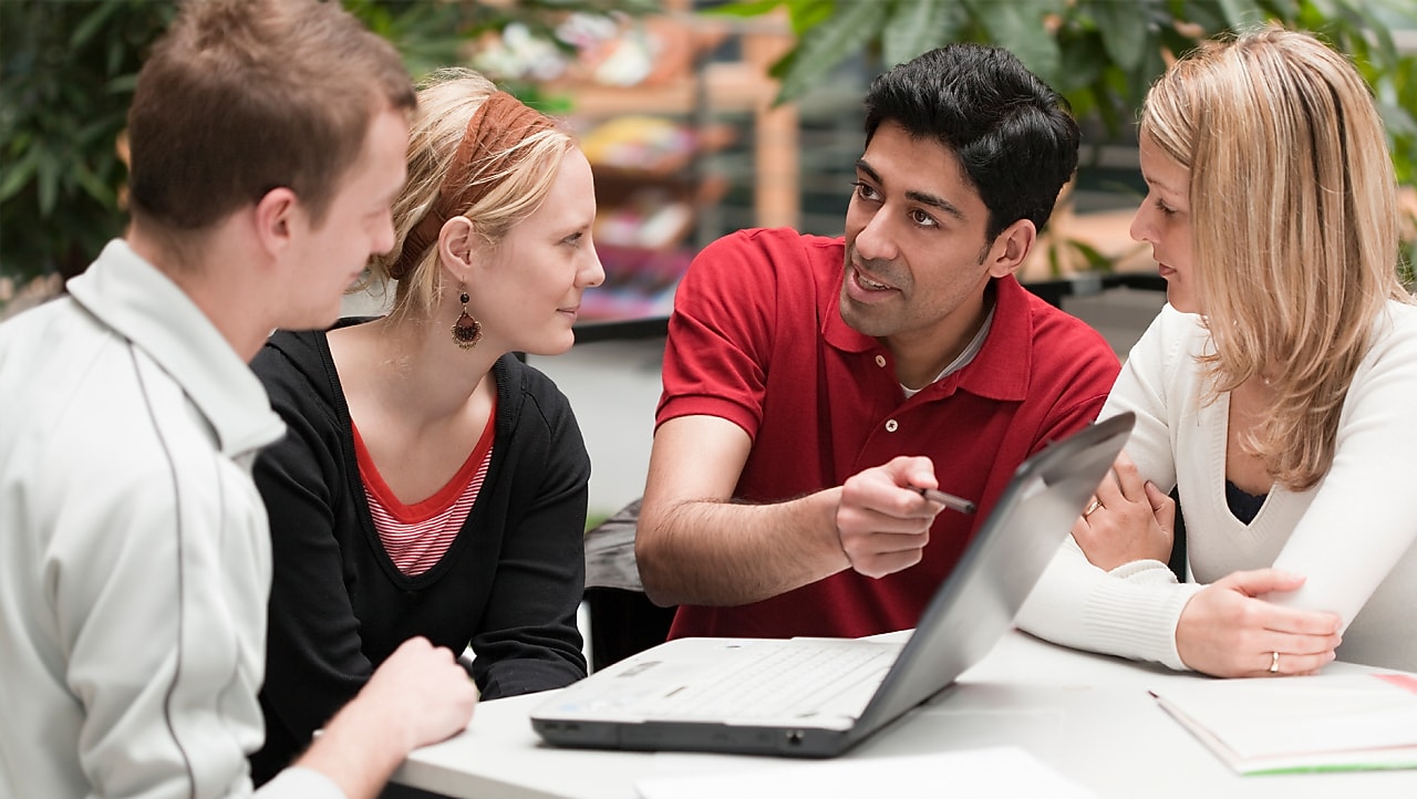 Shell’s connected colleagues | About Us